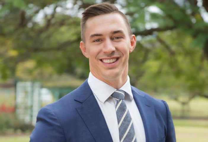 Simon Coombes | Director & Executive Financial Adviser